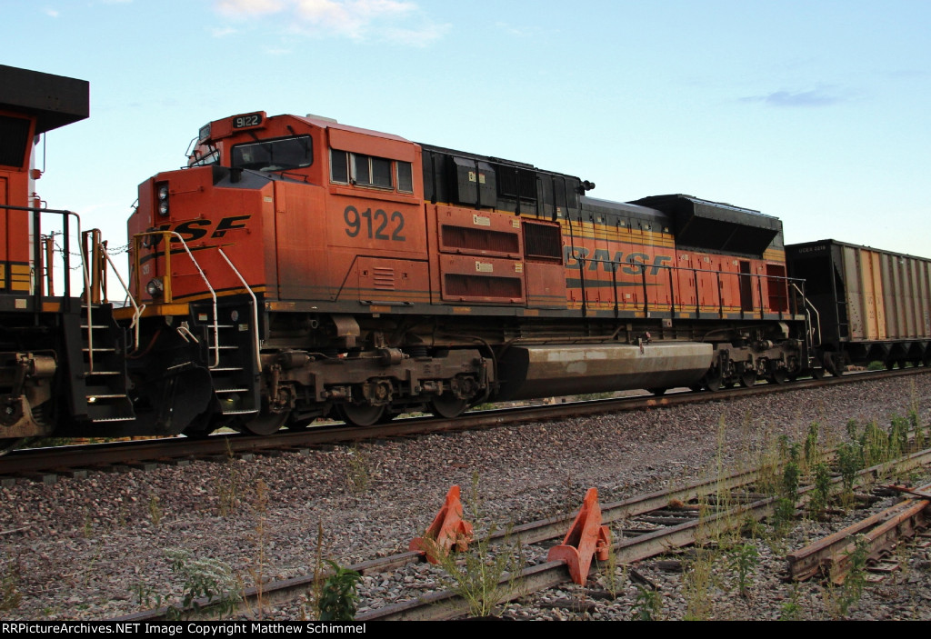 BNSF 9122